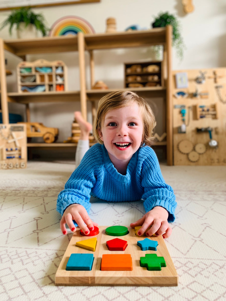 Basic shape board – Sensory Workshop